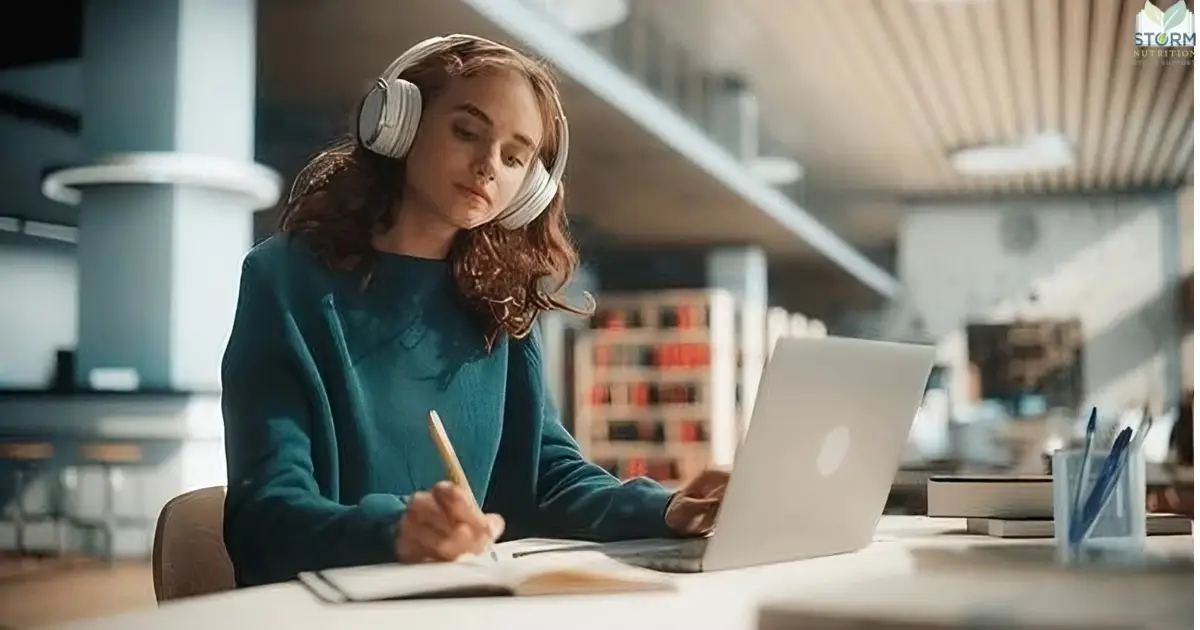 Balancing Work and Study: A Guide to Juggling Responsibilities - Storm ...